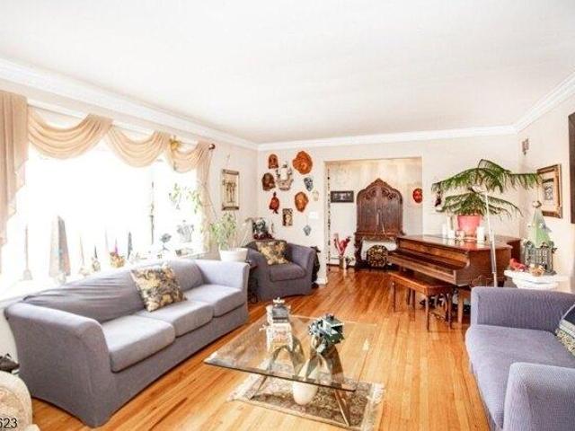 2 bedroom, Hawthorne NJ 07506 102285057