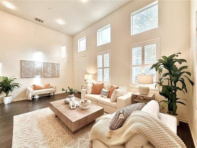 2 bedroom, Hawthorne CA 90250 LS96570882