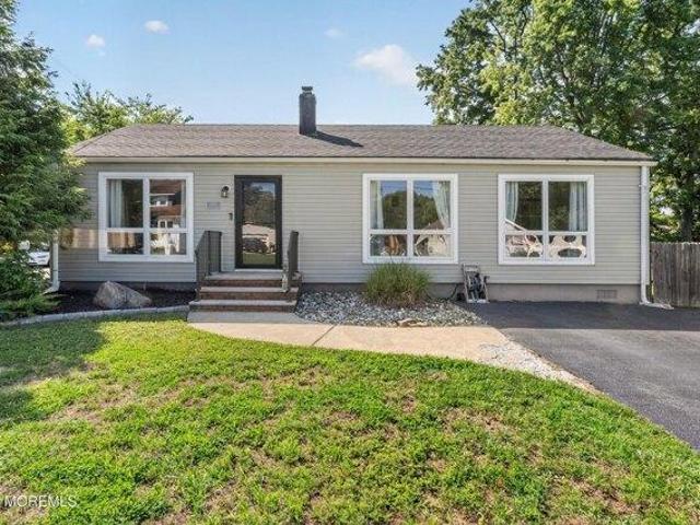 2 bedroom, Hazlet NJ 07730 104687360