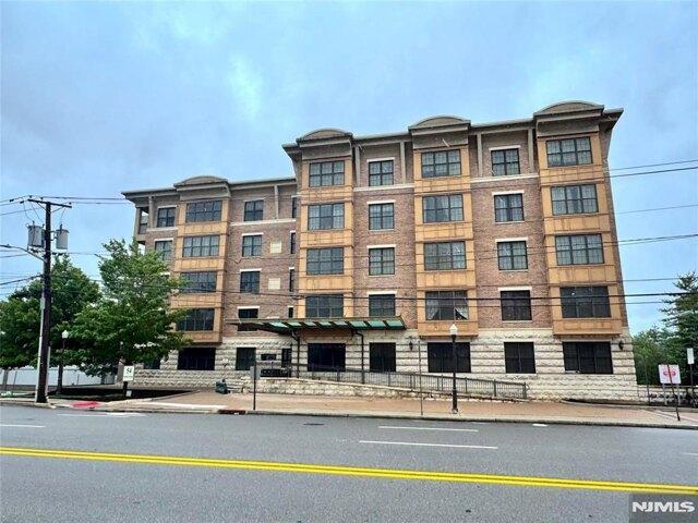 2 bedroom, Hackensack NJ 07601 104606229