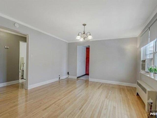 2 bedroom, Hackensack NJ 07601 104608991
