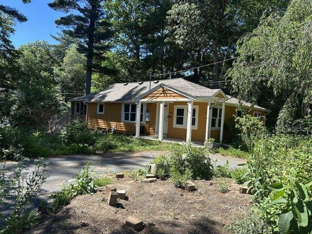 2 bedroom, Halifax MA 02338 104513030