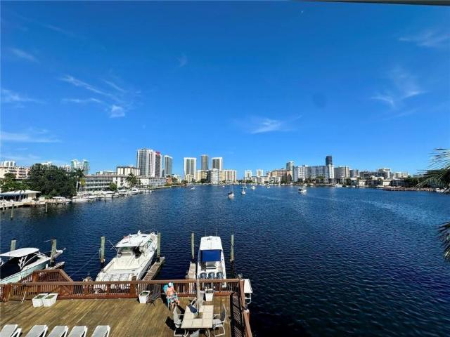 2 bedroom, Hallandale Beach Fl FL 33009 102398784