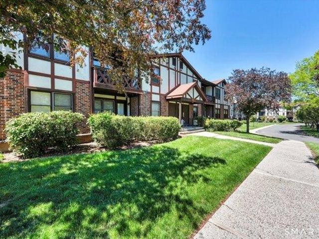 2 bedroom, Hamden CT 06514 102344623