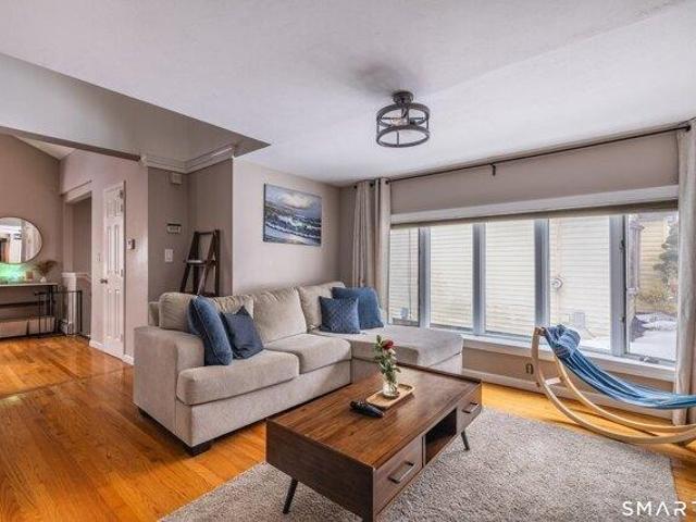 2 bedroom, Hamden CT 06518 102444196