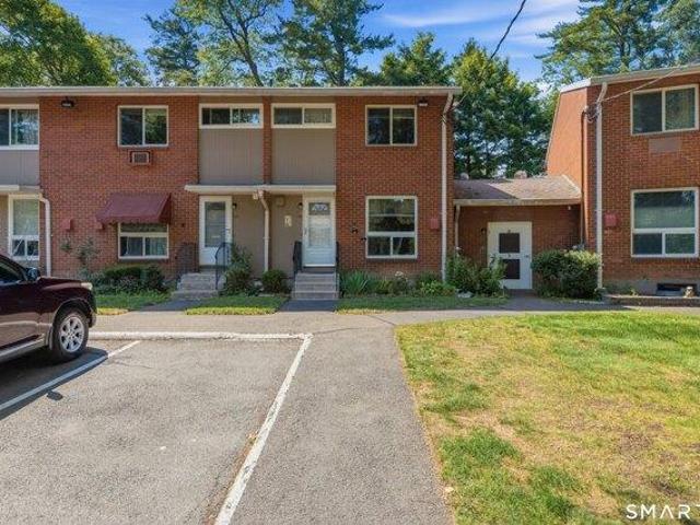 2 bedroom, Hamden CT 06518 104076524