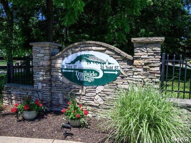 2 bedroom, Hamden CT 06518 104261788