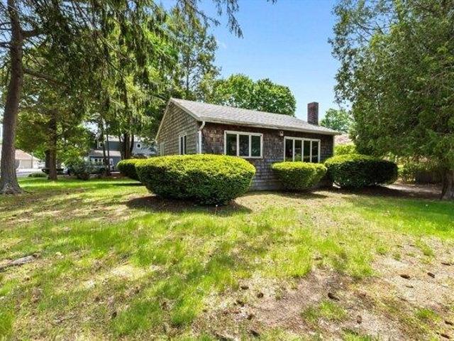 2 bedroom, Hamilton MA 01982 104570052