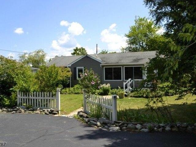 2 bedroom, Hampton NJ 07860 104407271