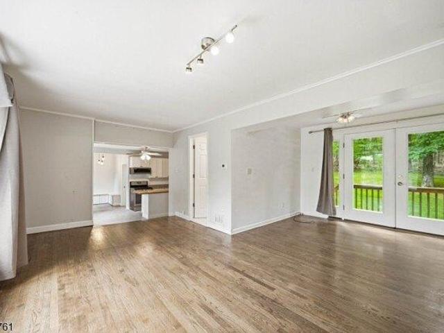 2 bedroom, Hampton NJ 07860 105254784