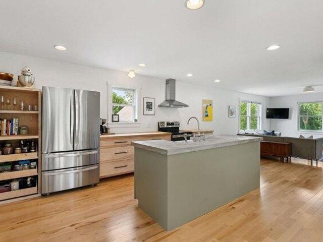 2 bedroom, Hardwick VT 05843 LS102316089
