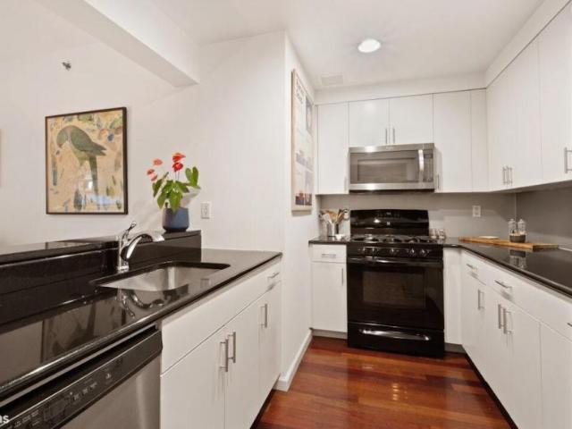 2 bedroom, Harlem NY 96815052