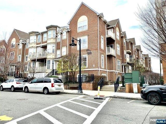 2 bedroom, Harrison NJ 07029 102801267