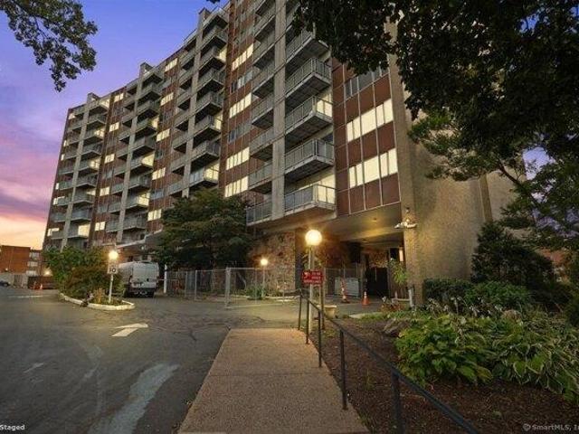 2 bedroom, Hartford CT 06105 104076218