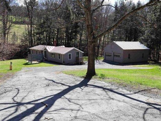 2 bedroom, Hartford VT 05001 104079073