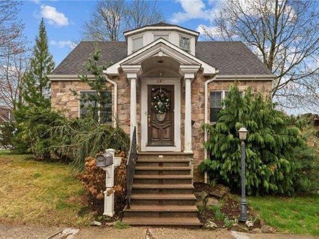 2 bedroom, Hellertown PA 18055 LS90019614