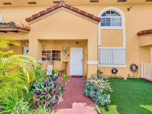 2 bedroom, Hialeah FL 33018 94533052