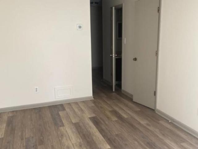 2 bedroom, Hickory NC 28601 90170191