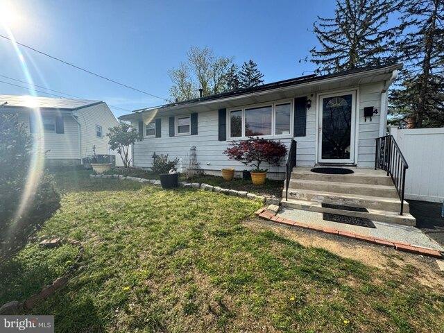 2 bedroom, Hightstown NJ 08520 LS101800211