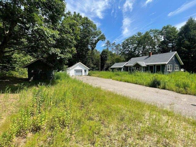 2 bedroom, Hill NH 03243 104831033