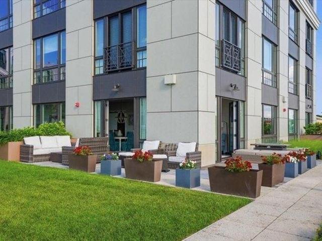 2 bedroom, Hingham MA 02043 103808059