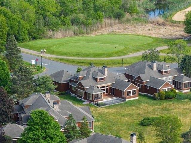 2 bedroom, Hingham MA 02043 103099822