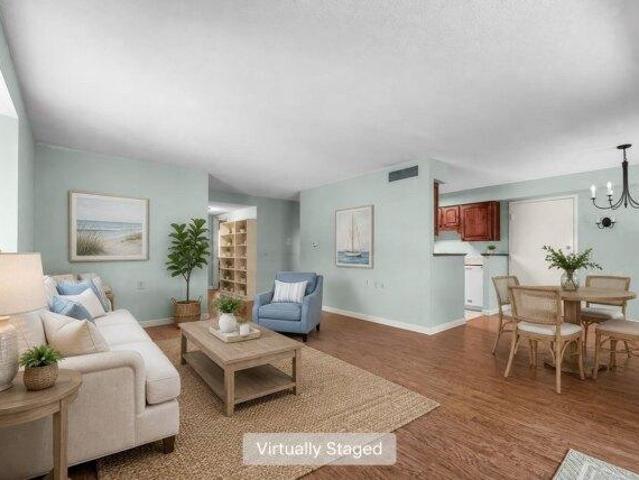 2 bedroom, Hingham MA 02043 105423688
