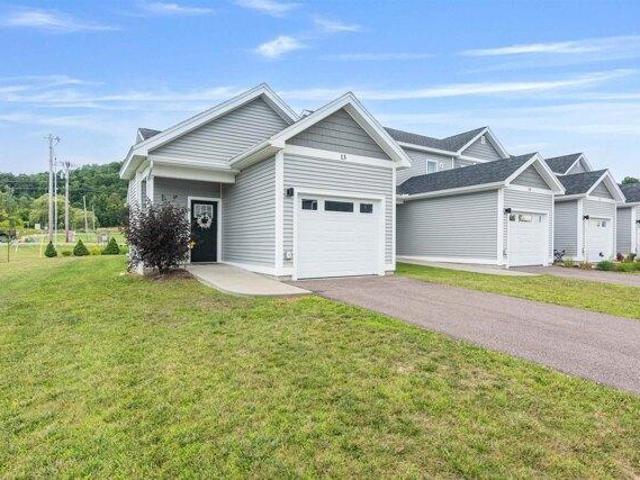 2 bedroom, Hinesburg VT 05461 104790877