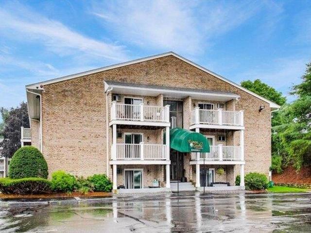 2 bedroom, Hudson MA 01749 104233417