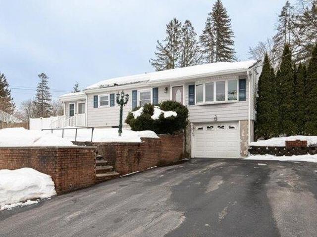 2 bedroom, Hudson NH 03051 102343544