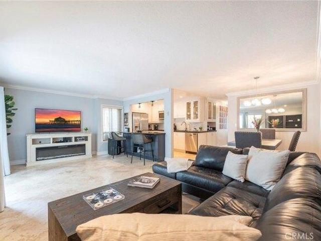 2 bedroom, Huntington Beach CA 92648 LS90230803