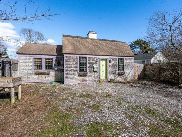 2 bedroom, Hyannis MA 02601 101896037