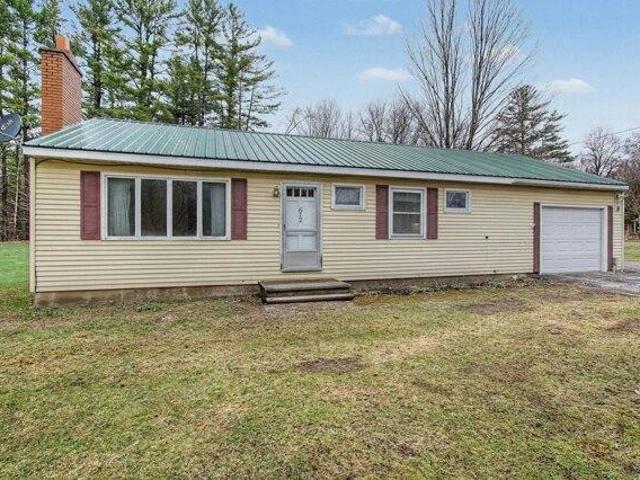 2 bedroom, Hyde Park VT 05655 LS102826511