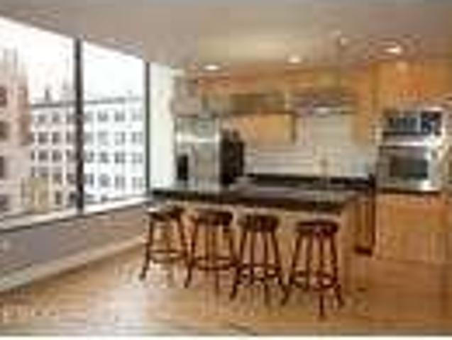 2 bedroom in Columbus OH 43215