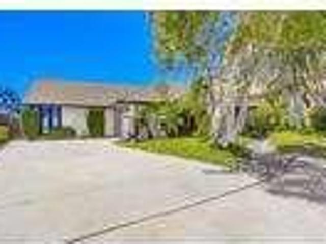 2 bedroom in Carlsbad CA 92011