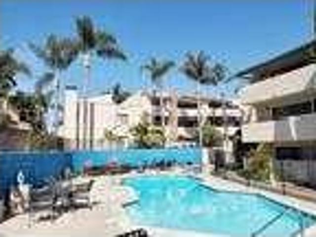 2 bedroom in Carlsbad California 92009