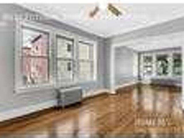 2 bedroom in Chicago IL 60651