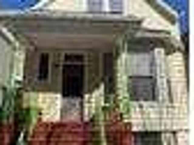 2 bedroom in Chicago IL 60618