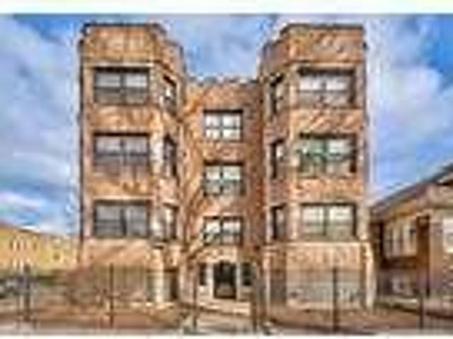 2 bedroom in Chicago IL 60620