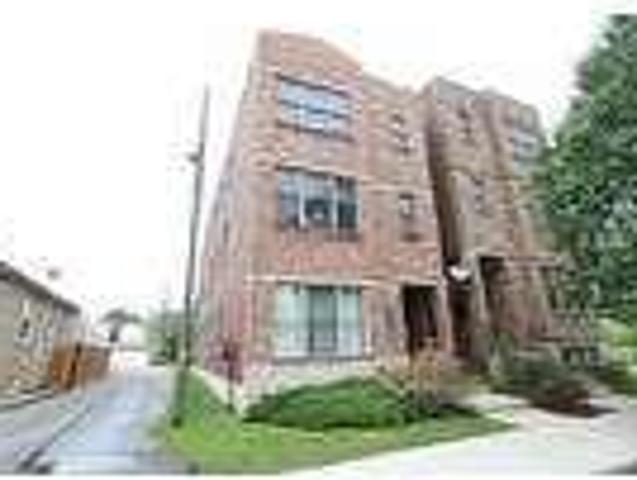 2 bedroom in Chicago IL 60639