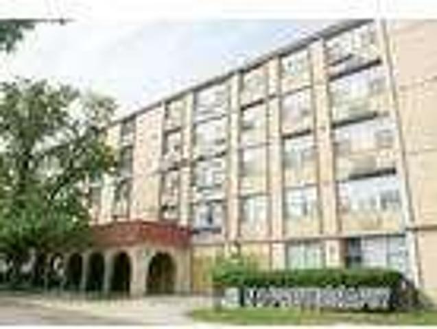 2 bedroom in Chicago Illinois 60652