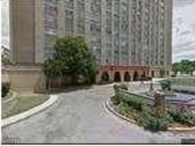 2 bedroom in Chicago Illinois 60652