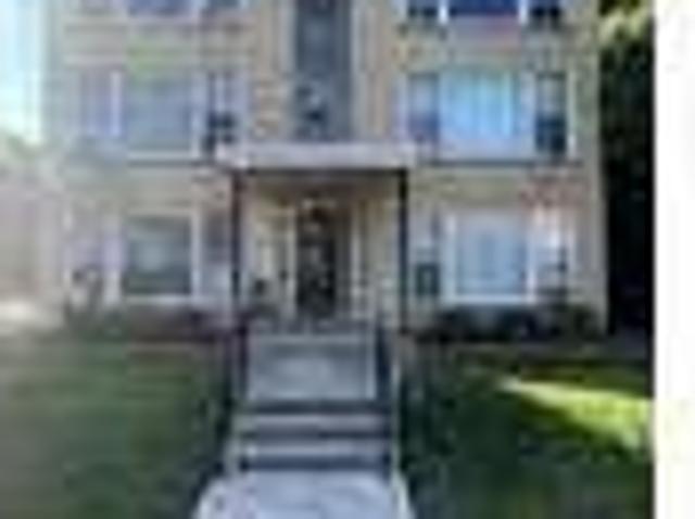 2 bedroom in Chicago Illinois 60655