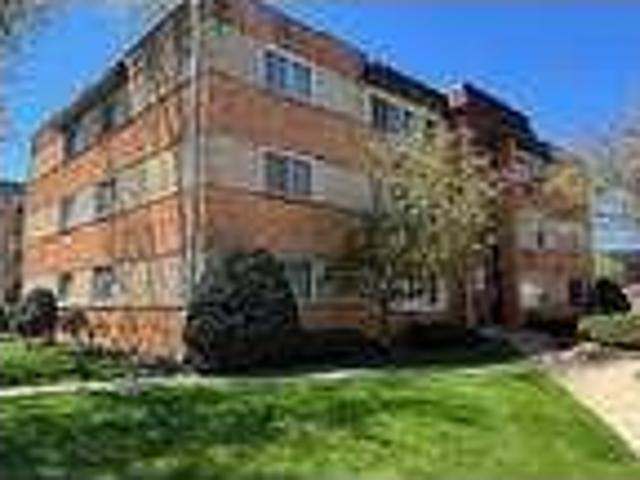 2 bedroom in Chicago Illinois 60617