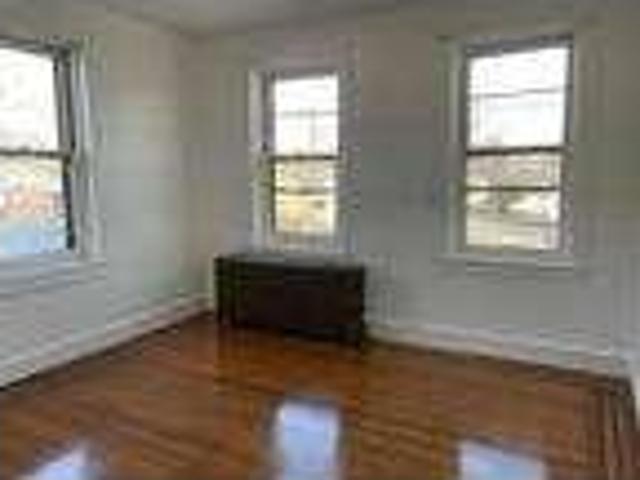 2 bedroom in audubon NJ 08106