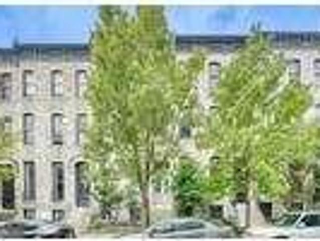 2 bedroom in Baltimore Maryland 21217