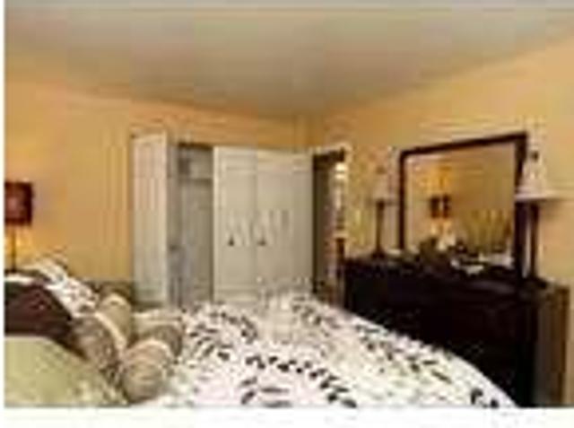 2 bedroom in Baltimore MD 21207
