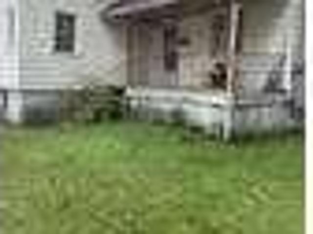 2 bedroom in Benton Illinois 62812