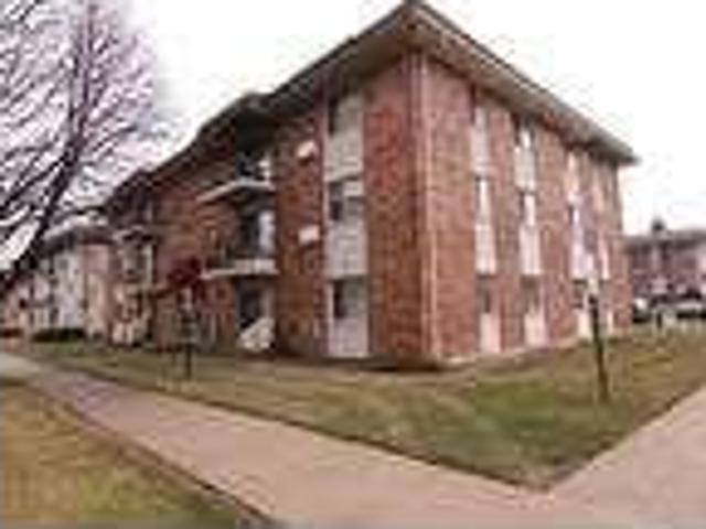 2 bedroom in Blue Island IL 60406