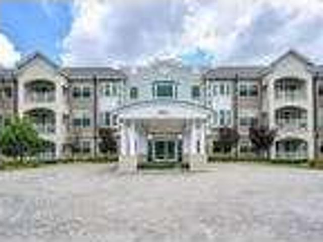 2 bedroom in Garden City New York 11530